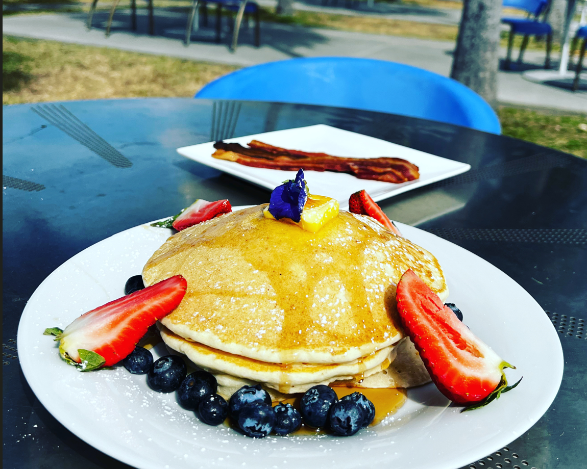 Buttermilk Pancake Meal | Ford Island Bistro